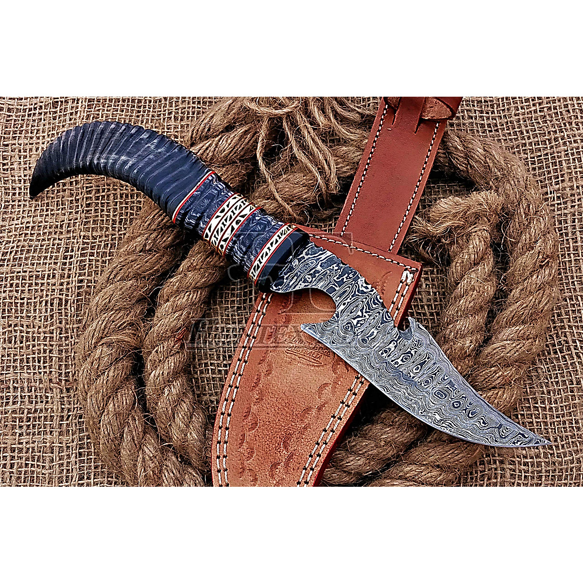 HUNTEX Unique Custom Handmade Hand Forged Ladder Pattern Damascus Steel 12.5 Inch Long Full Tang Buffalo Horn Handle Razor Sharp Hunting Camping Hunter's Gut Hook Knife with Genuine Leather Sheath