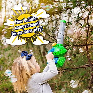 Maxx Bubbles Toy Bubble Leaf Blower with Non Toxic Refill Solution, Sturdy Plastic, Bubble Toys for Boys and Girls, Outdoor Summer Fun for Kids and Toddlers, 3+
