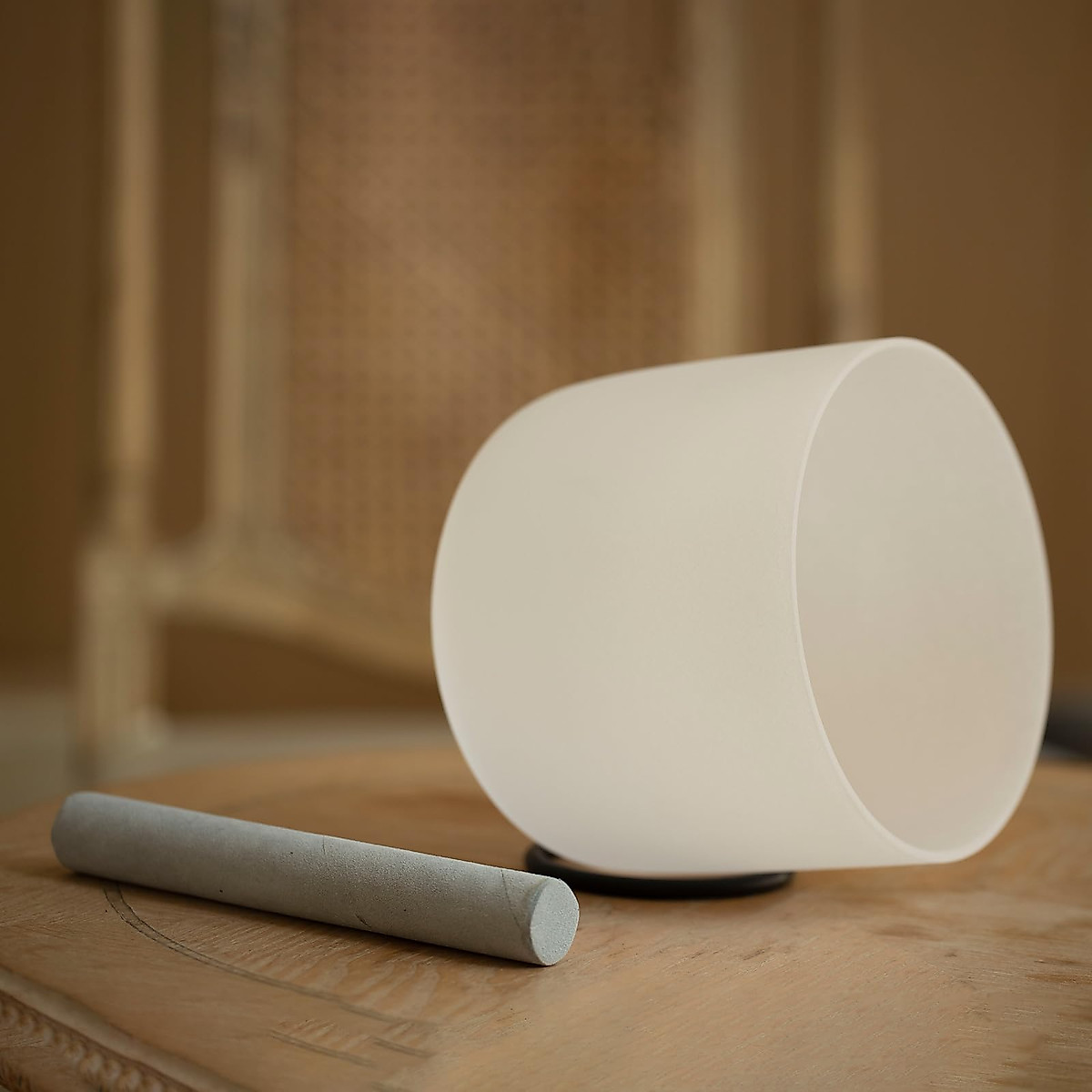 KVKA 8 Inch Crystal Singing Bowl, C Note Root Chakra, Frosted Quartz Sound Bowl,With Carrying Case,Suede Striker (432 hz, C Note Root Chakra)