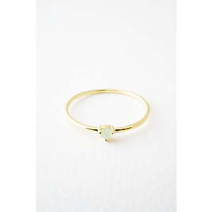 Honeycat Green Jade Point Crystal Ring in 18k Gold Plate | Minimalist, Delicate Jewelry (Gold, 8)