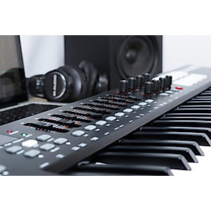 Oxygen 61 MK IV - 61-Key USB MIDI Drum Pad and Keyboard Controller (Renewed)