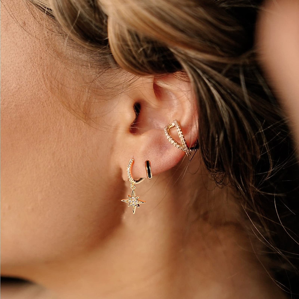 DoreenBox Black Enamel Small Hoop Earrings for Women, 18K Gold Plated Mini Huggie Earrings Hypoallergenic Cartilage Huggie Hoops Boho Jewelry Gift 12mm