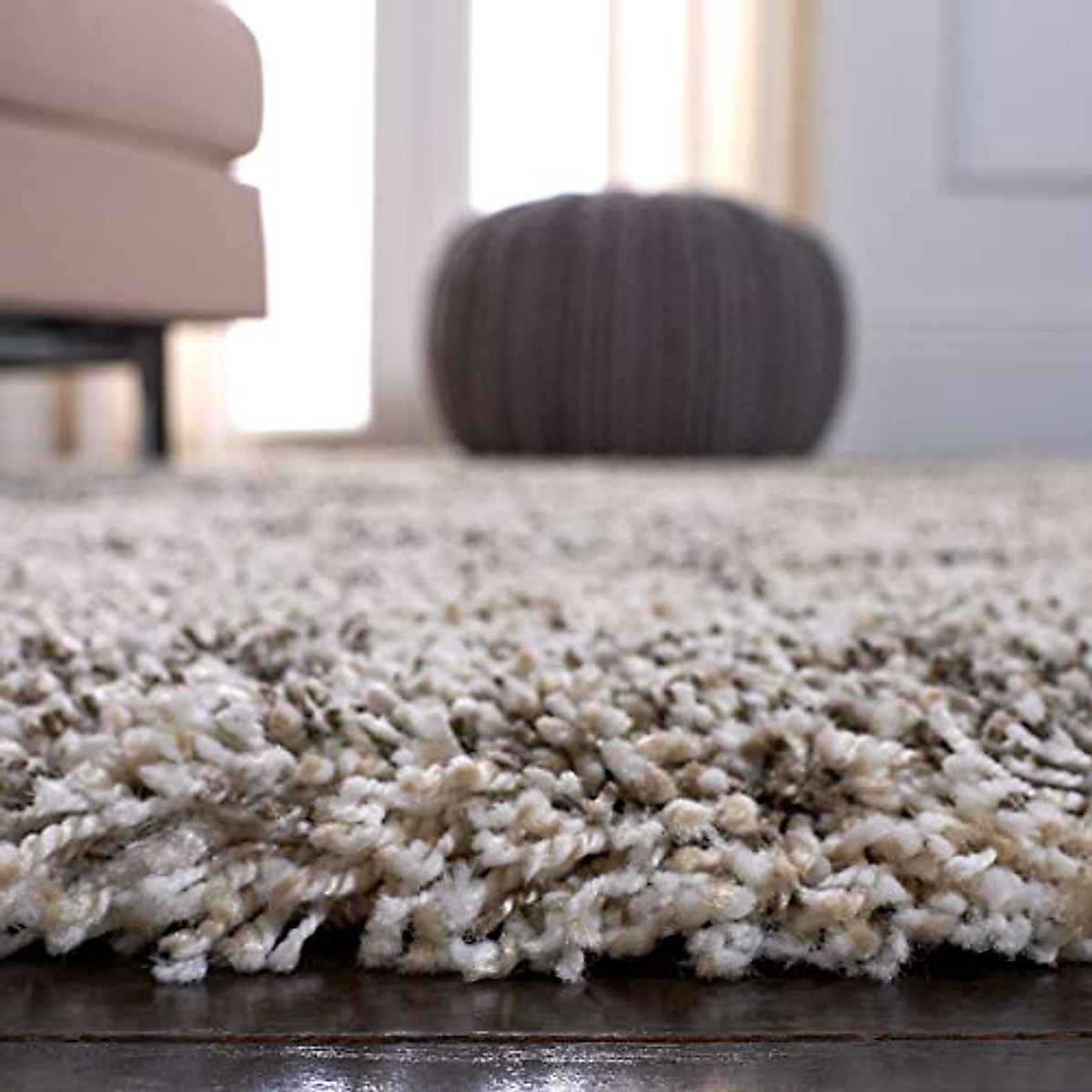 SAFAVIEH Hudson Shag Collection Area Rug - 7' Square, Ivory & Grey, Modern Design, Non-Shedding & Easy Care, 2-inch Thick Ideal for High Traffic Areas in Living Room, Bedroom (SGH206A)