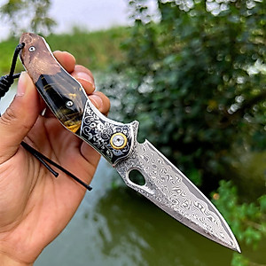 Minowe handmade Japan Damascus steel pocket knife，3.1" VG10 blade men and women Folding knife，With holster，Lining lock，resin and Maple handle，Suitable for EDC outdoor camping，go fishing hunting