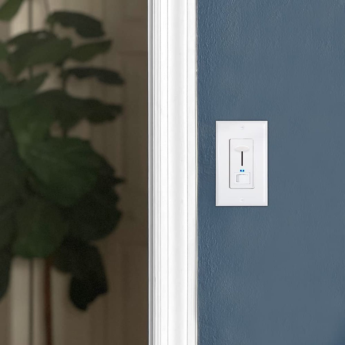 Maxxima Dimmer Electrical Light Switch - Featuring Blue Indicator Light, LED Compatible, 3-Way/Single Pole Use, 600 Watt Max, Dimmable Lamp and Lighting Control, Wall Plate Included - 2 Pack