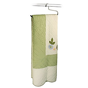 Richard's Homewares - Heavy Duty Vinyl Comforter, Blanket, Tablecloth Hanger - 17" Wide - Black