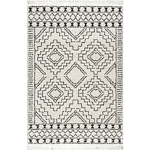 nuLOOM Vasiliki Moroccan Shag Tasseled Area Rug, 8x10, Off-white