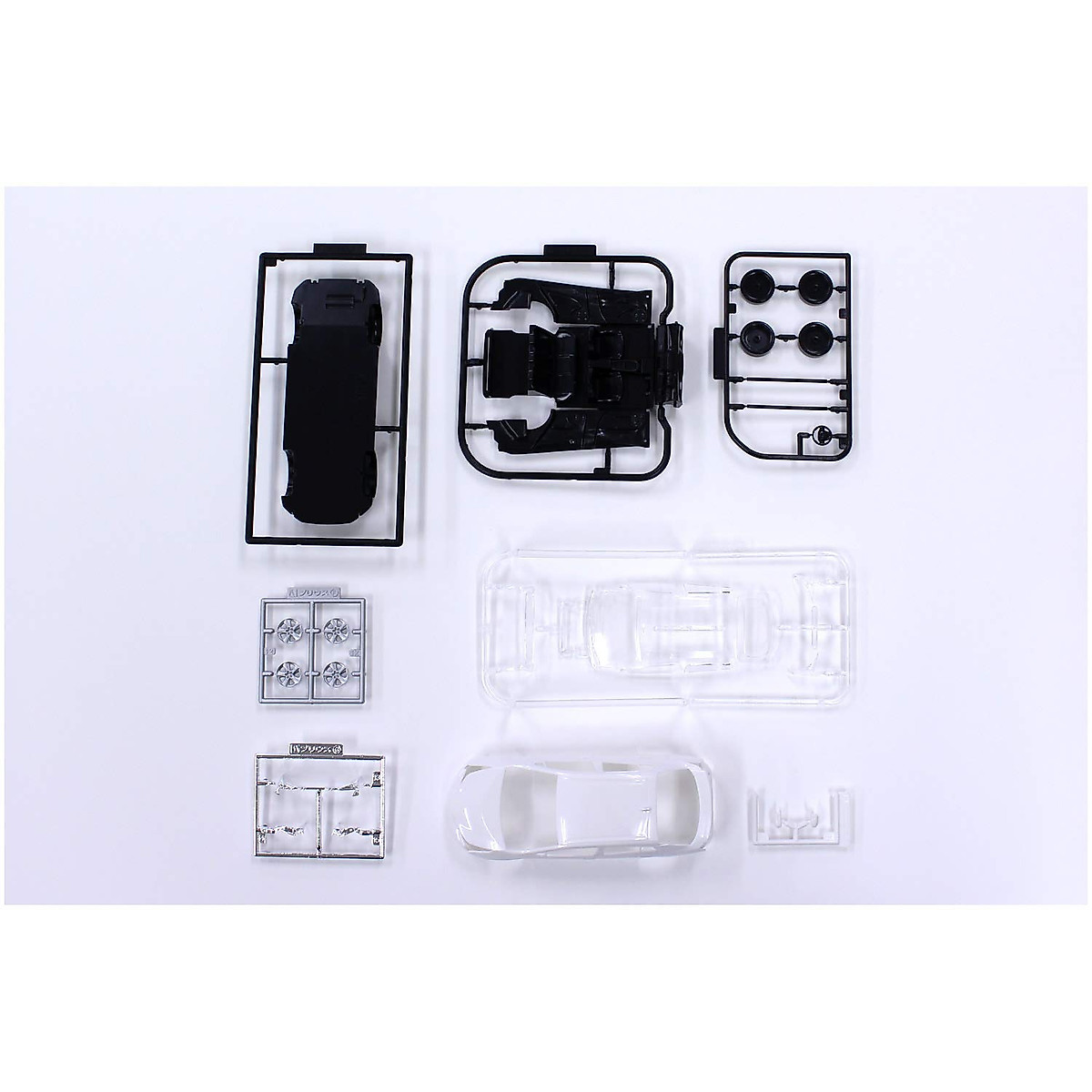 Aoshima 54161 Toyota Prius (Super White II) 1/32 scale pre-painted