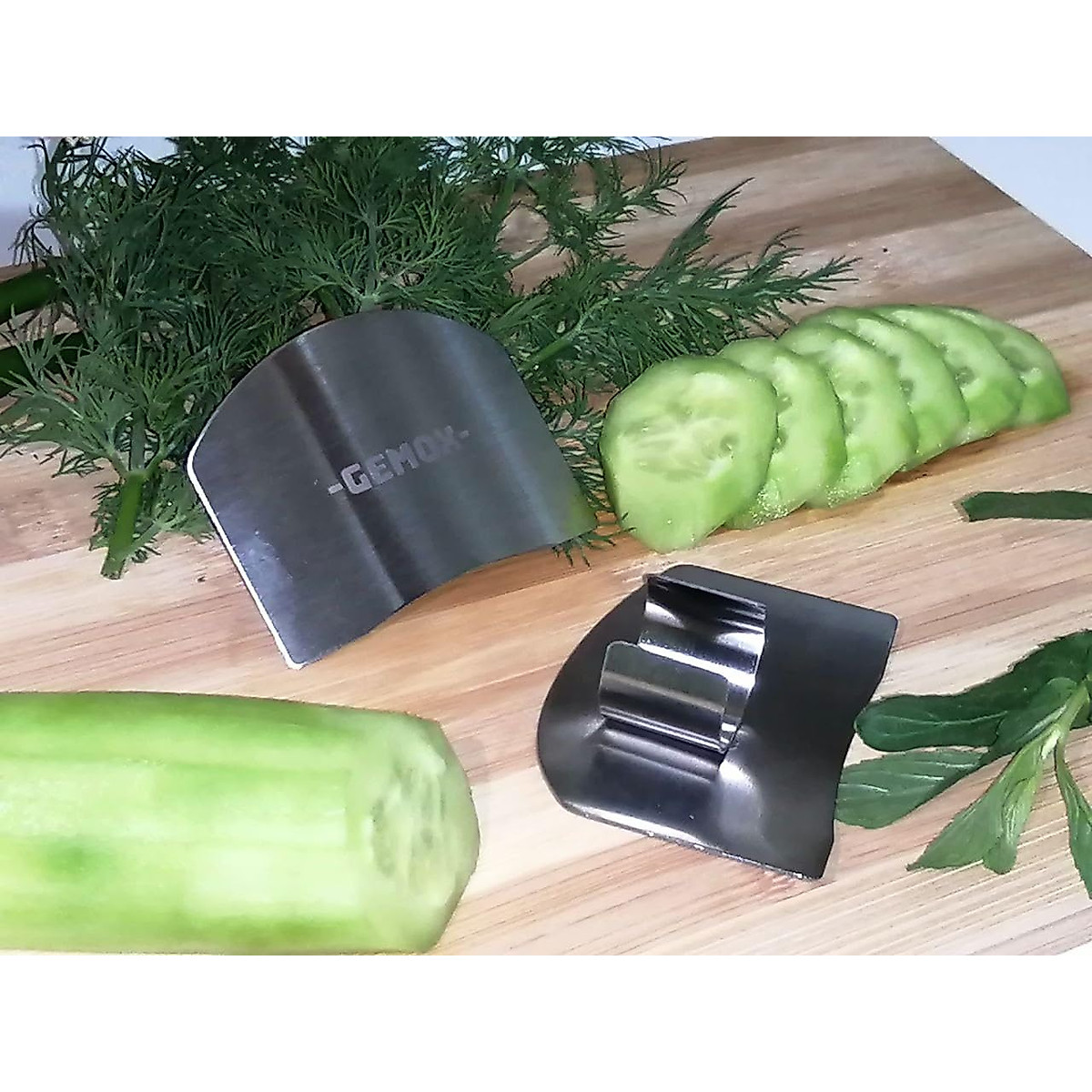 GEMOX Stainless Steel Finger Guard for Slicing - Cutting Protector to Avoid Accidents when Chopping and Kitchen Safe Chop Cut Tool