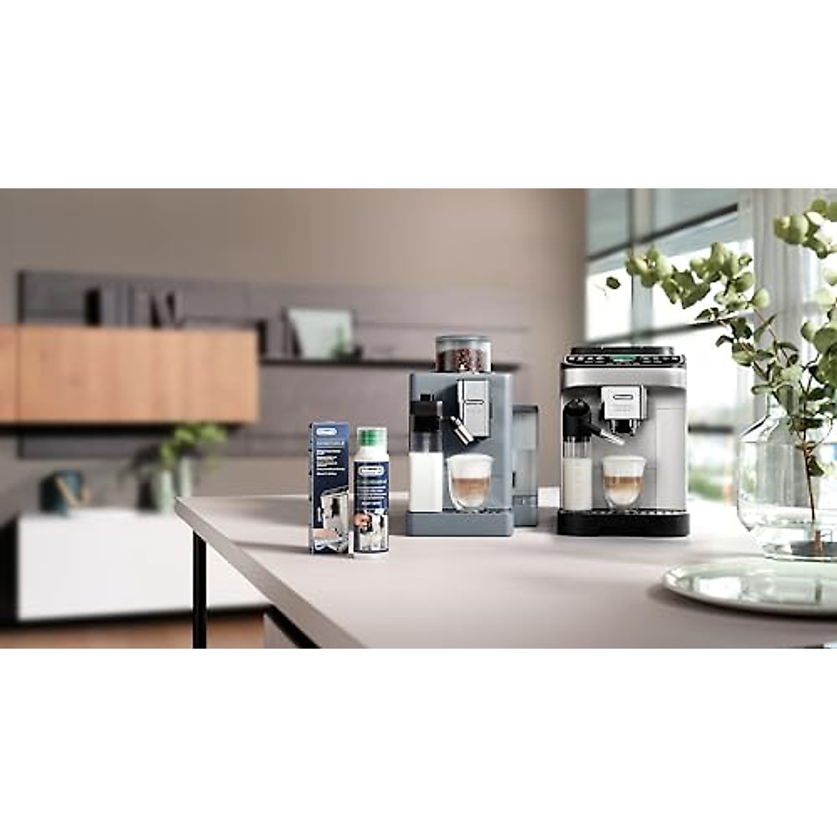 De'Longhi Universal Espresso Machine Cleaner for Frother/Steam Wand Removes Milk Residue & Buildup from your Espresso & Cappuccino Maker, Eco-Friendly, 8.5 oz