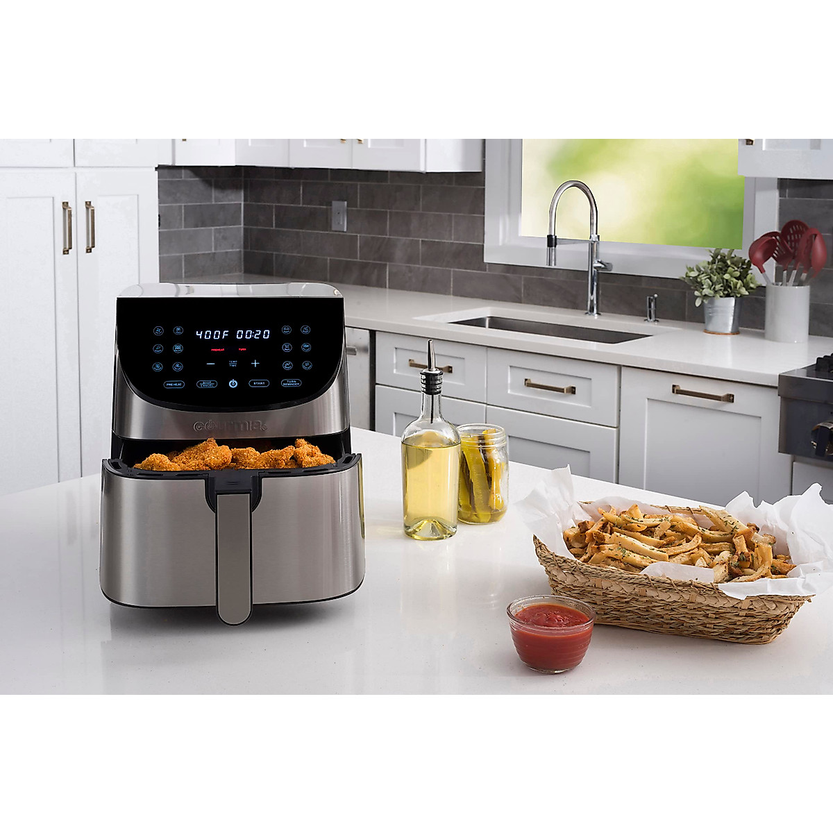 Gourmia Air Fryer Oven Digital Display 7 Quart Large AirFryer Cooker 12 Touch Cooking Presets, XL Air Fryer Basket 1700w Power Multifunction GAF778 Black and stainless steel air fryer FryForce 360°