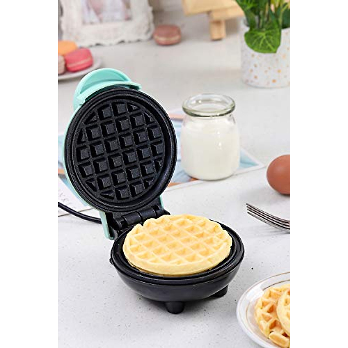 Hovico Mini Electric Waffles Maker Bubble Egg Cake Oven Breakfast Waffle Machine, Premium Non-Stick Plates
