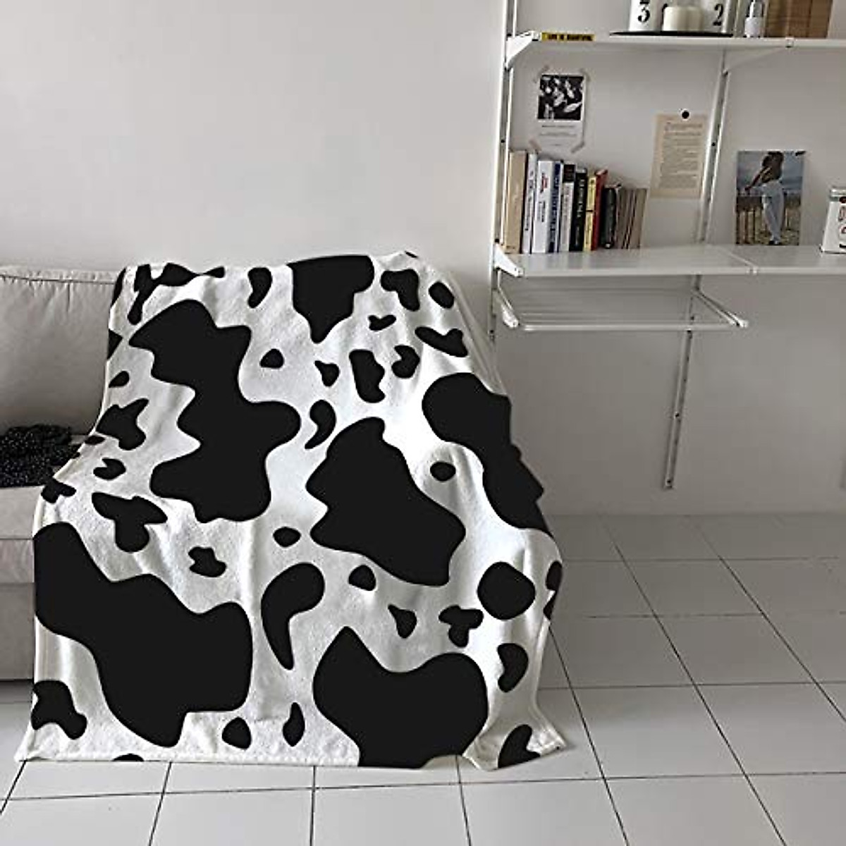 Singingin Super Soft Cozy Bed Fleece Blanket Throw Black and White Graffiti Dairy Cows Spots 39×49inch Fuzzy Plush Lightweight Couch Blankets Microfiber Provides Comfort and Warm All Season