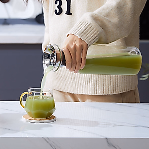 Karafu Glass Carafe with Lid, 50 Ounces Borosilicate Drip-free Glass Pitcher for Hot/Cold Water, Ice Tea and Juice Beverage