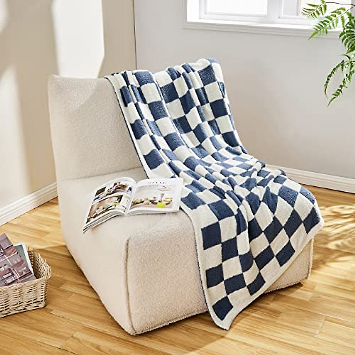 CozeCube Checkered Blanket,Ultra Soft Cozy Blue Checkered Throw Blanket Fuzzy Fleece Blanket, Warm Fluffy Microfiber Knitted Checkerboard Throw Blanket for Couch Bed Sofa Chic Home Decor,50x60 Inches