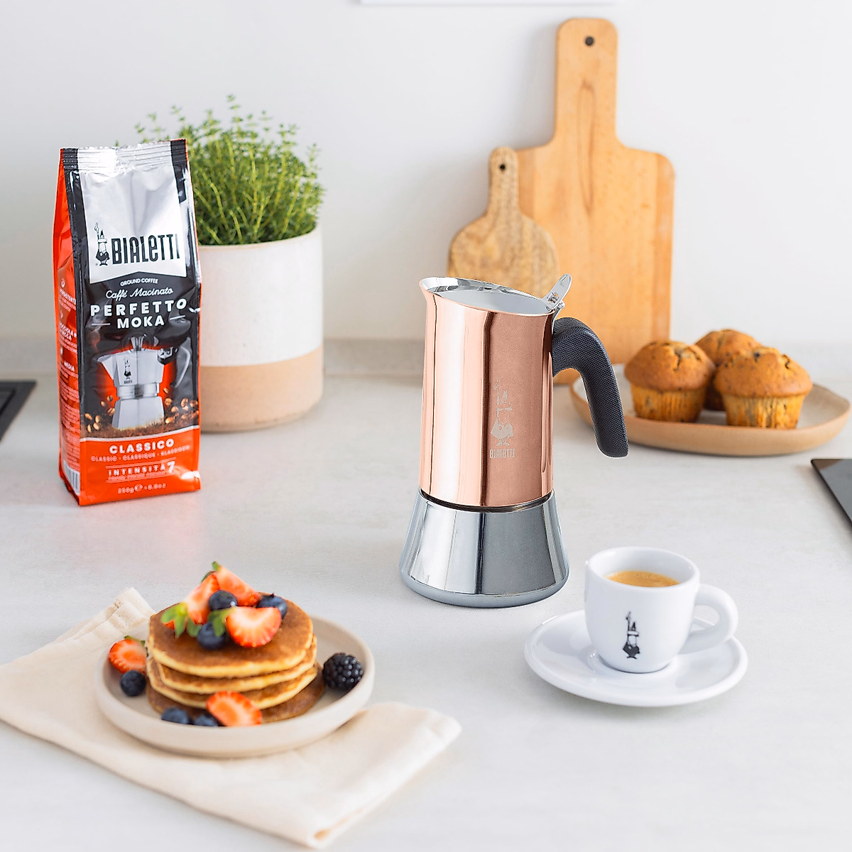 Bialetti - New Venus Induction, Stainless Steel Stovetop Espresso Coffee Maker, Suitable for all Types of Hobs, 6 Cups (7.9 Oz), Copper,Silver