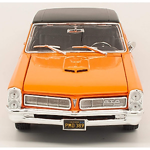 Maisto 1:18 Scale 1965 Pontiac GTO (Hurst Edition) Diecast Vehicle (Colors May Vary)