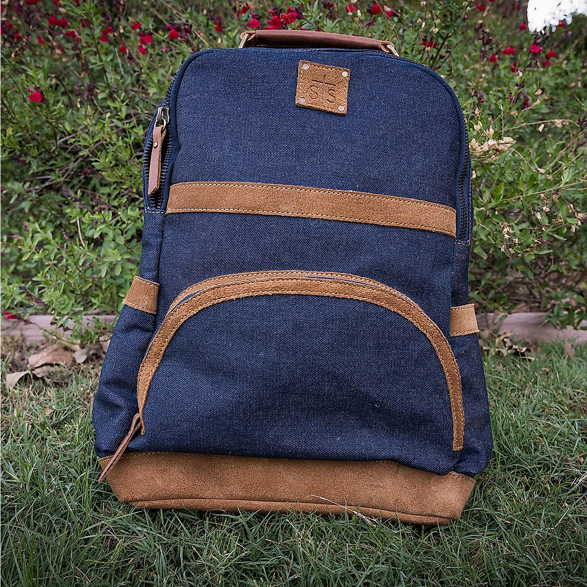 STS Ranchwear Traveling Outdoor Casual Everyday Blue Bayou Collection Denim Backpack with Adjustable Leather Shoulder Straps, One Size