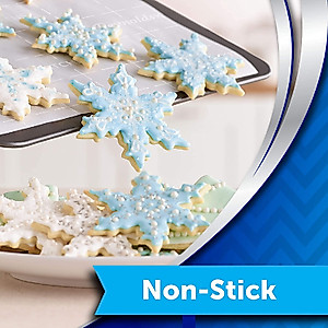 Reynolds Kitchens Cookie Baking Sheets, Pre-Cut Parchment Paper (22 Sheets, Pack of 2)