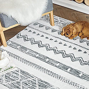 jinchan Runner Rug 2x5 Area Rug Hallway Boho Kitchen Rug Moroccan Floor Cover Bathroom Rug Geometric Bohemian Mat Black Foldable Thin Rug Dimond Non Slip Carpet for Living Room Bedroom Dining Room