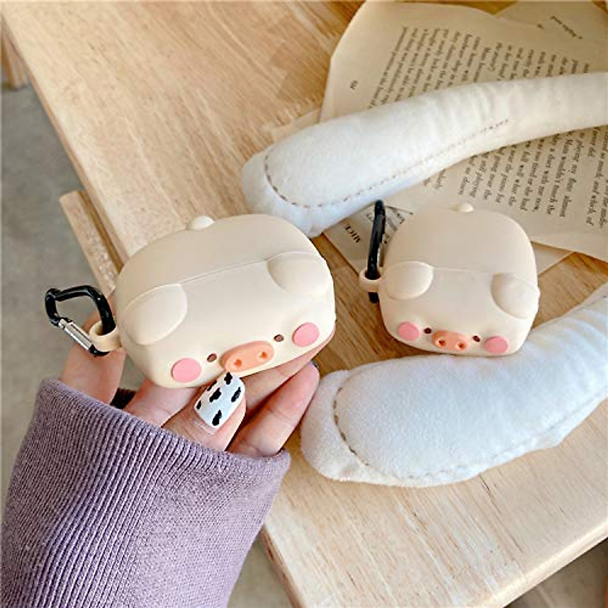 Airpods Case,YohokGo Silicone Cover Cases Compatible with Airpods 2&1 with Cute Pig Character for Women Girls Boys,Shockproof Protective Airpods Case with Keychain Compatible with Wireless Charging