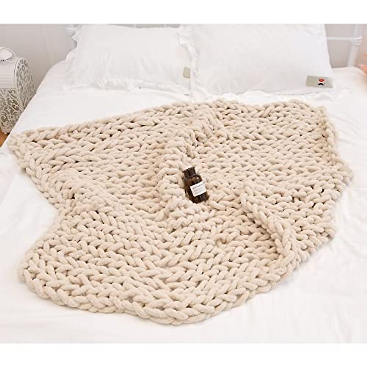 VBGYA Chunky Knit Blanket Throw, Chenille Throw 40"x40" Hand-Knitted Warm Cozy Blanket Thick Throw Blanket, Soft Boho Casual Throw Blanket Sofa Bed Rug Home Decor Gift - Beige