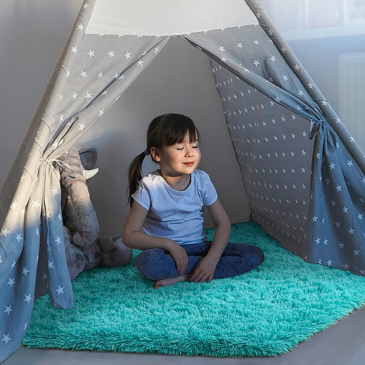 Foxmas Kids Rug for Princess Tent, 4.6 FT Teal Fluffy Rug for Girls Castle, Hexagon Rug Baby Play Mat for Nursery, Super Soft Fuzzy Plush Rug for Girls Bedroom, Baby Nap Mat Carpet Kids Room Decor