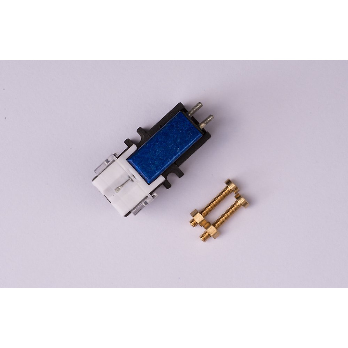 Cartridge and Stylus, needle with mounting bolts for Technics SLD3, SLD303, SLD33, SLD3K, SLD5, SLQ2, SLB303, SLH302, SL1000, SL1100, SL120, SL1650, SL1900, SL1950, SL2000, SL3310
