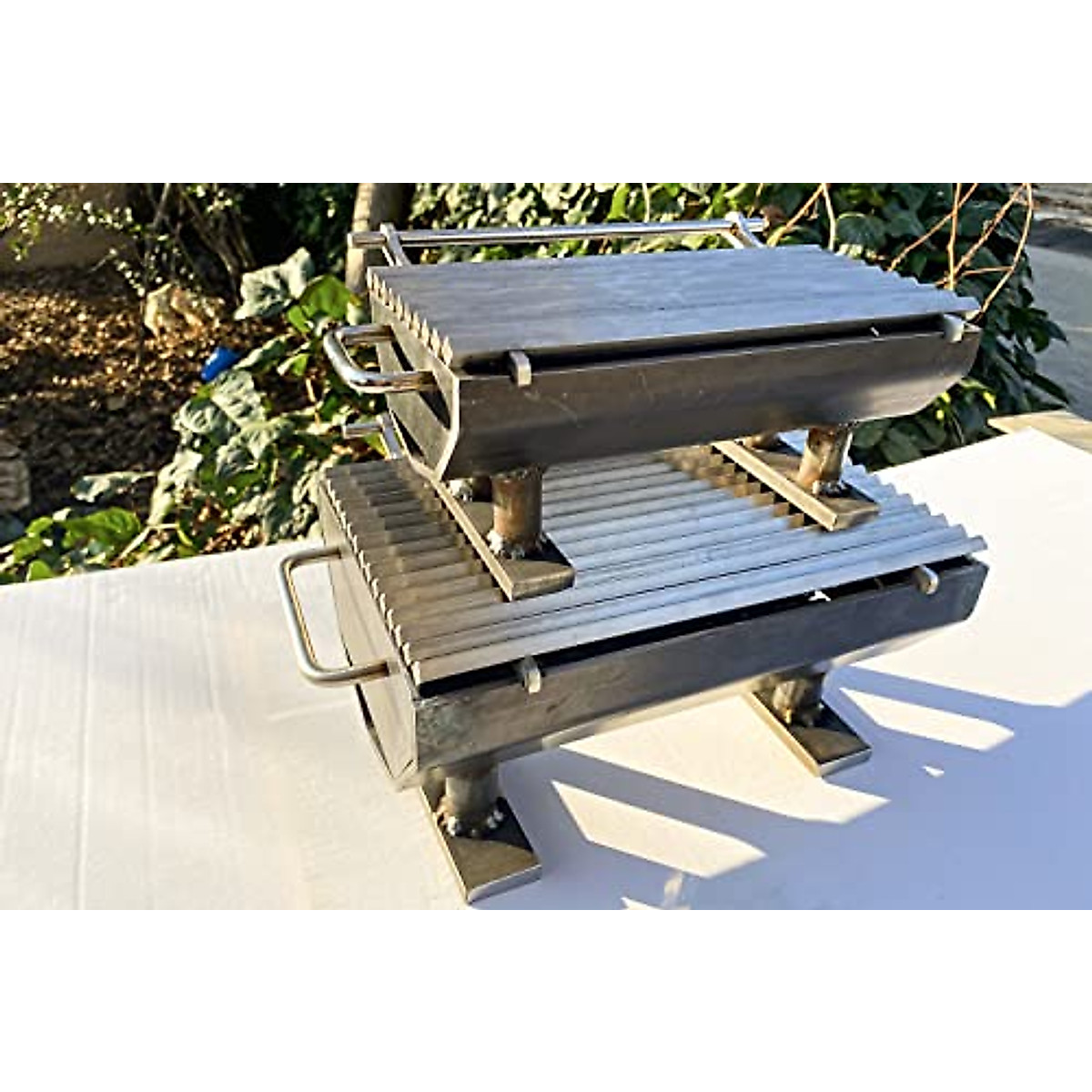 Hibachi Grill Metal Portable Fire Pit, Outdoor Fire Pit, Backyard Fire Pit Bowl, Stainless Steel Charcoal Grill Kebab BBQ Portable Grill