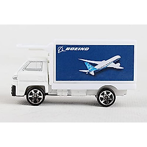 Daron Boeing Commerical Play Set w/ 787 RT7471