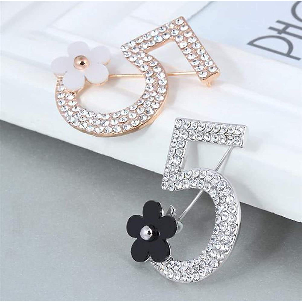 Comelyjewel Brooch Pin Number Five Pin Brooch Corsage Scarf pin Rhinestones Breastpin for Wedding/Banquet/Bouquet Golden
