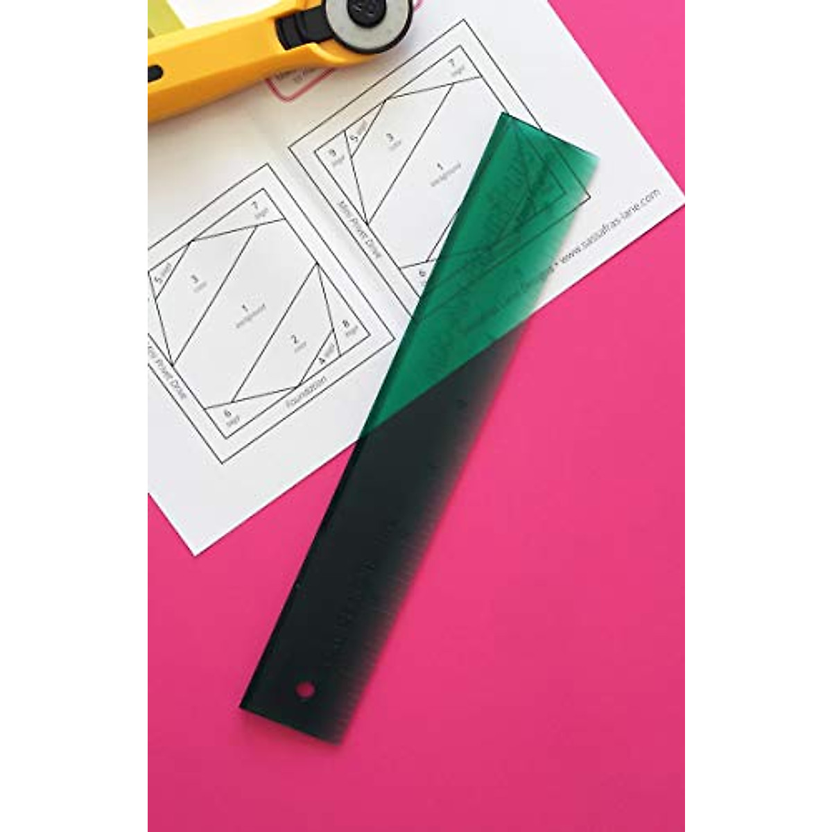 CM Designs CMD80008 Ruler 8" Add-an-Eighth Plus , Green