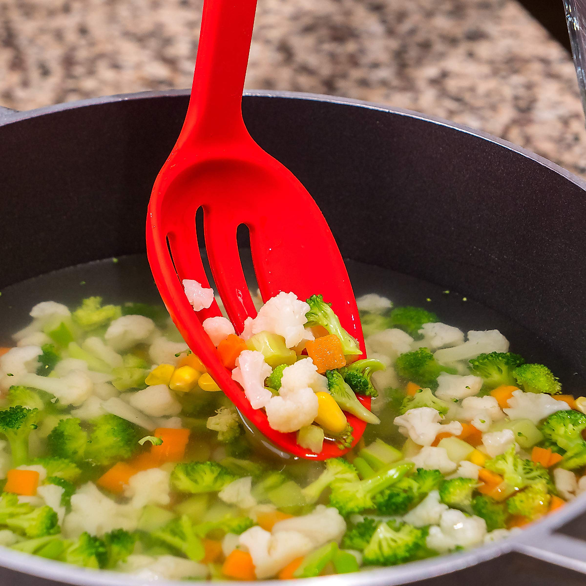 Culinary Couture Red Silicone Cooking Utensils Set of 6, Non-Stick Heat-Resistant Silicone Kitchen Utensils Set with Steel Inner Core