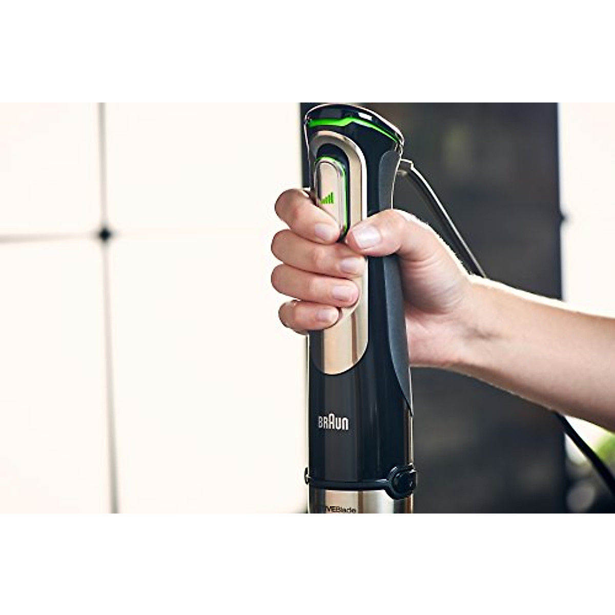 Braun Multiquick 5-in-1 Immersion Hand, Powerful 700W Stainless Steel Stick Blender, Variable Speed + 6-Cup Food Processor, Ice Crusher, Whisk, Beaker, Masher, 2.7 x 2.7 x 16.1 inches, Black