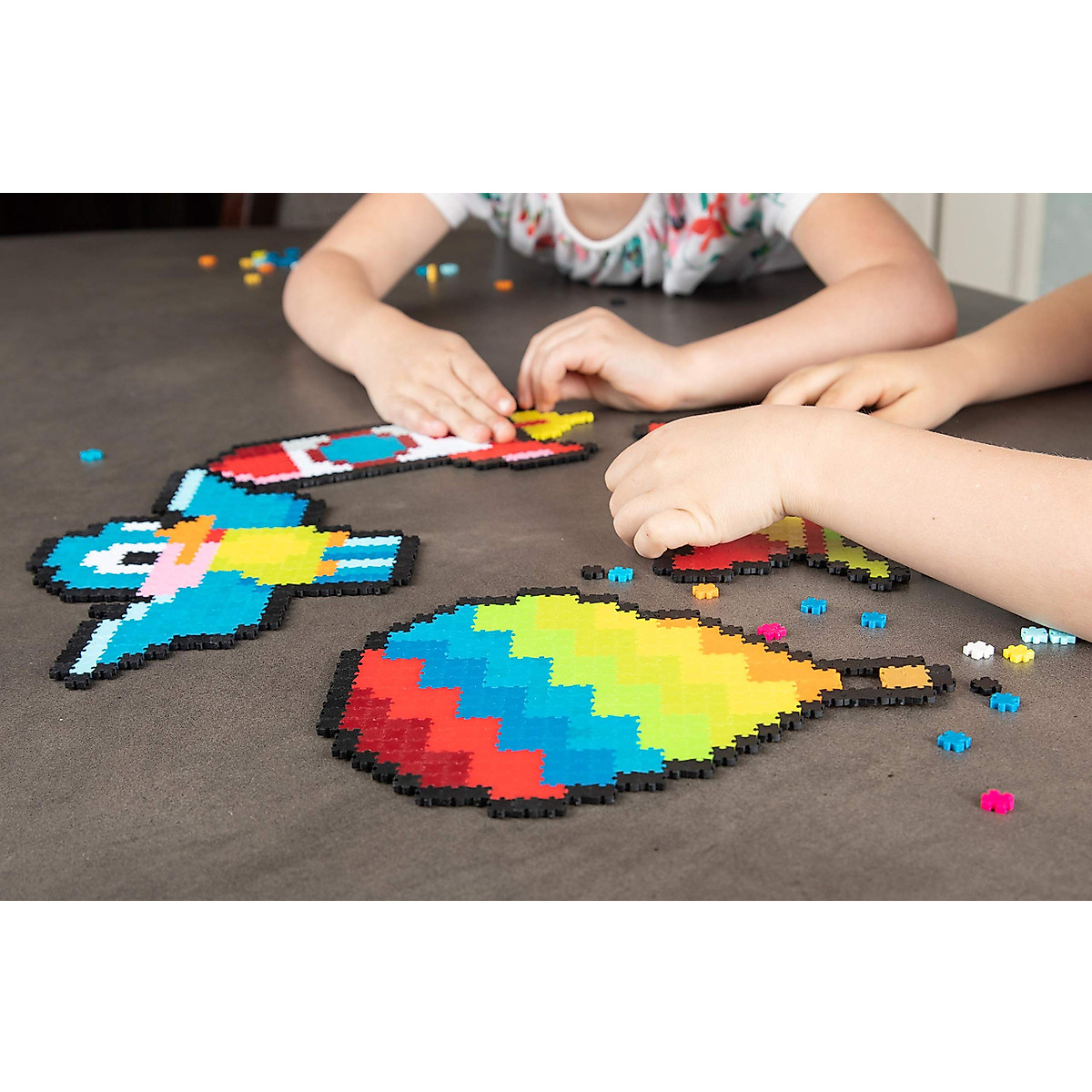 Fat Brain Toys Jixelz 700 Piece Set Roving Robots Pixelated Puzzle Art for Children, Suitable for Boys & Girls Aged 6 Years and Above