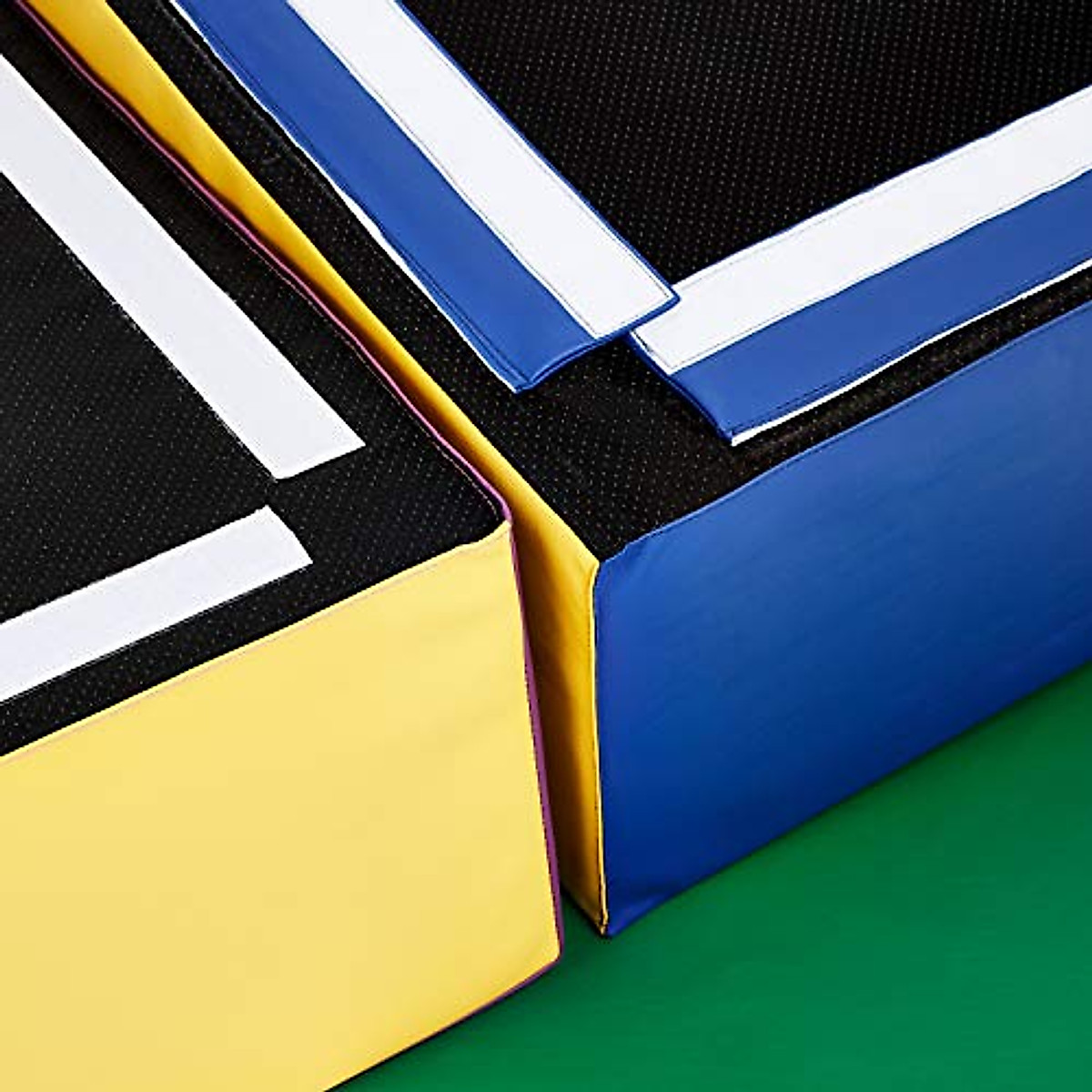 Amazon Basics Kids Soft Play Corner Climber, 4-Piece