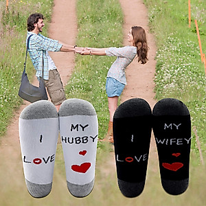 MBMSO Hubby and Wifey Gifts I Love My Wifey Hubby Socks Groom Funny Gifts Engagement Gifts for Husband Wife Bridal Shower Gifts (1 Pair Hubby +1 Pair Wifey)