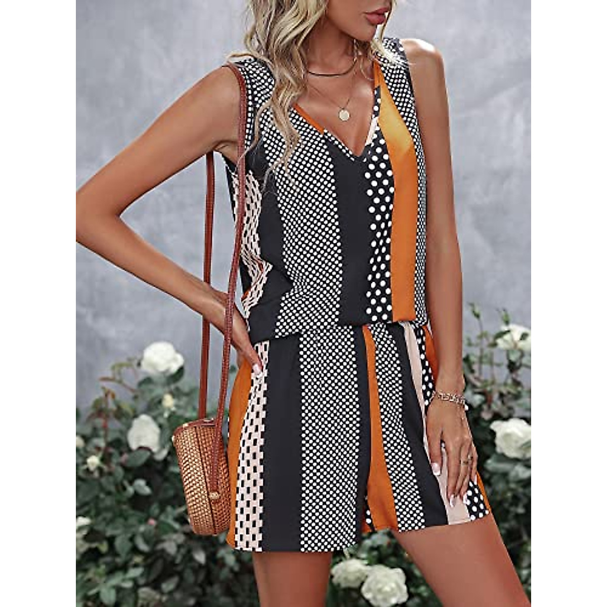 WDIRARA Women's Casual Camisole Two-Piece Outfits Summer Sleeveless V Neck Polka Dot Print Tank Top & Shorts Multicolor XL