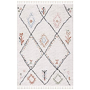 SAFAVIEH Chapel Collection Accent Rug - 4' x 6', Ivory & Black, Rustic Boho Braided Tassel Design, Non-Shedding & Easy Care, Ideal for High Traffic Areas in Entryway, Living Room, Bedroom (CHP400A)