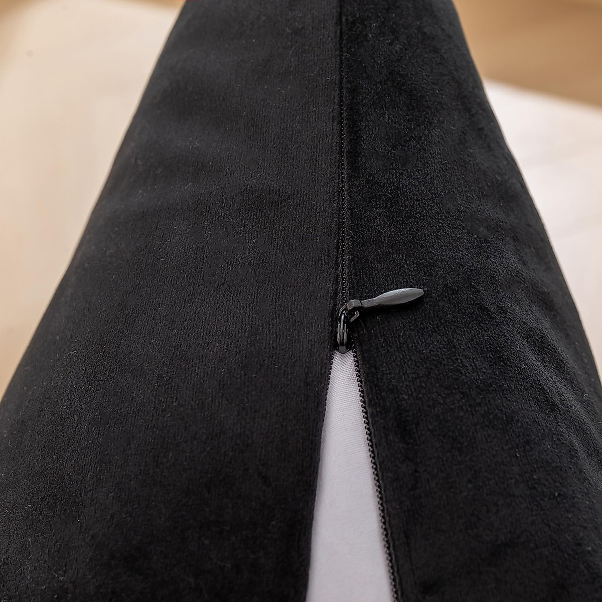 RainRoad Black Throw Pillows Covers Set of 2 Soft Velvet Decorative Pillow Covers 18x18 Inch for Couch Bed (Black, 18" x 18"(Pack of 2))