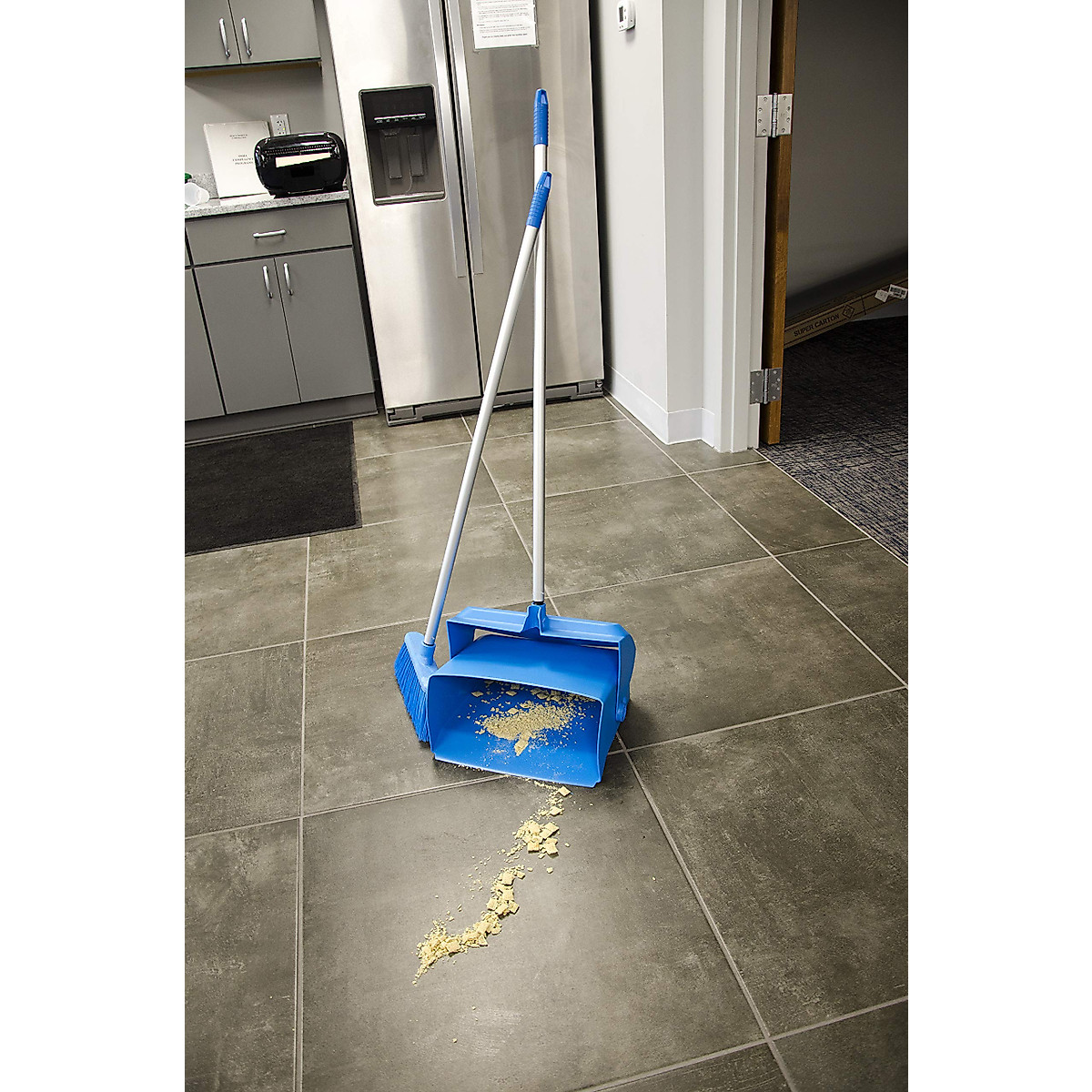 Remco - A Vikan Company 62509 Lobby Dustpan with Broom, Polypropylene/Polyester/Aluminum, 7" X 14" Bin, 37" Handle, Black