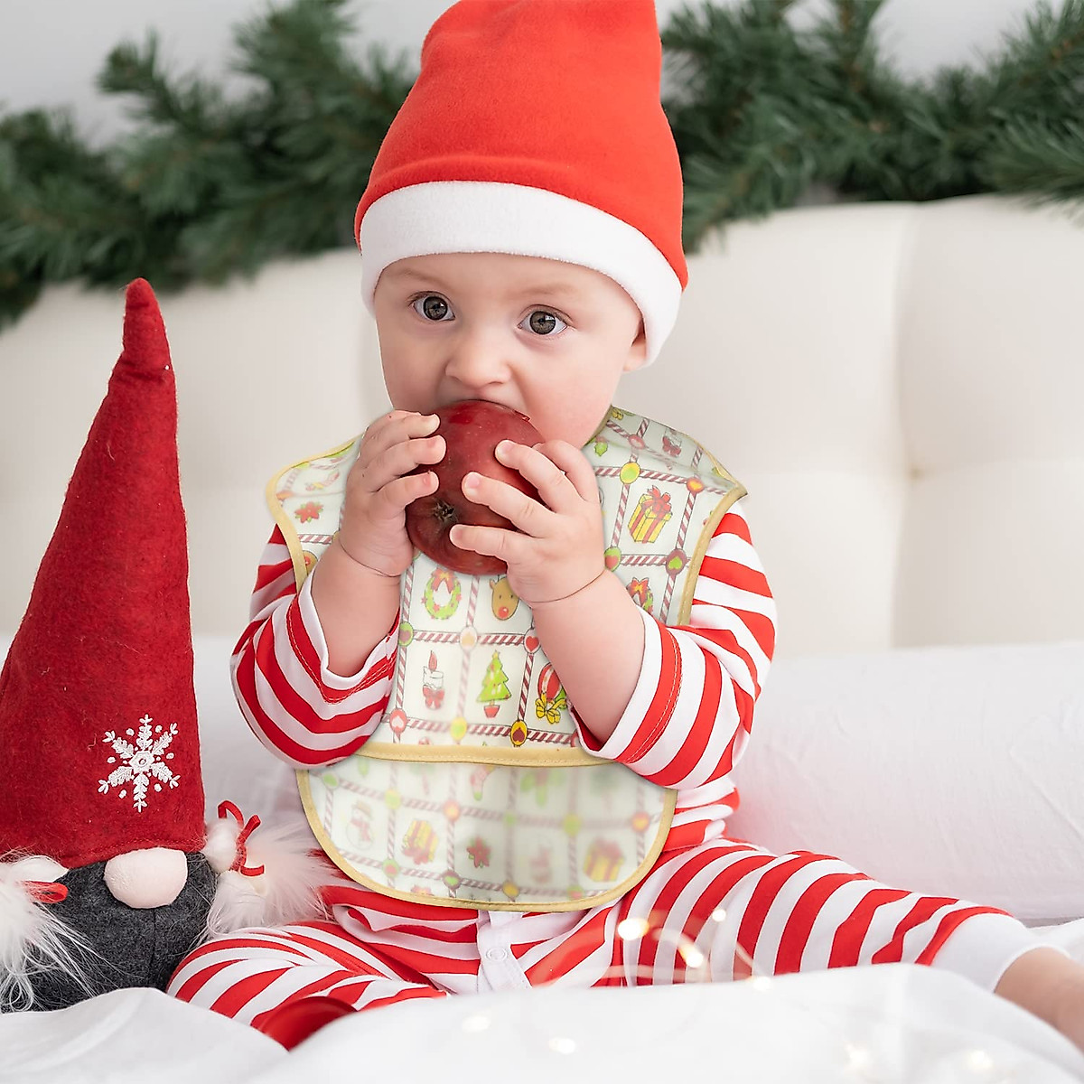 2ooya 4pcs Baby Christmas Bibs Baby Waterproof Bibs Toddler Kids Feeding Bib Set with Crumb Catcher Pocket Infant Adjustable Baby Teething Food Bib Baby Keepsake Gift for Christmas（6-12 Months）