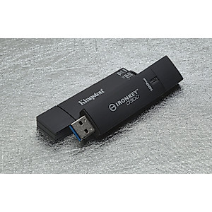 Kingston IKD300S/4GB 4GB Ironkey D300S/D300SM USB 3.0 Encrypted Flash Drive