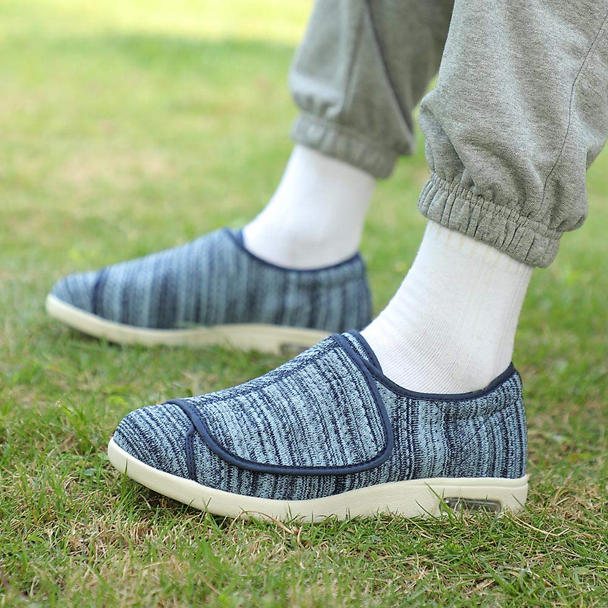 W&LESVAGO Women's Extra Wide Diabetic Edema Shoes with Fully Adjustable Closures Easy On/Off,Air Cushion Walking Sneakers for Elderly Outdoor(8.5#, L-Blue)