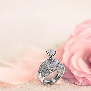 RIQINGY Luxurious Diamond Couple Rings Womens Fashion Zircon Ring Marriage Proposal Wedding Jewelry Teen Girls Sparkly Ring