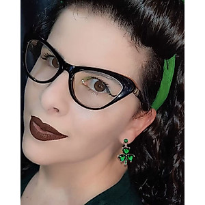 Famdecor Shamrock Earrings Studs St Patricks Day Earrings for Women Rhinestone Green Heart Leaf Earring for Women St Patricks Day Decor