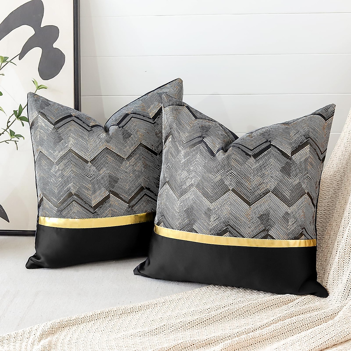 OTOSTAR Set of 2 Throw Pillow Covers for Bed Couch Sofa Car Decor Luxury Modern Minimalist Gold Leather Stitching Wavy Stripes Square Pillowcase Cushion Cover Black, 16x16 Inch