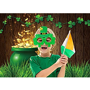 St.Patricks Day Backdrop Green Shamrock Gold Pot Lucky Irish Wooden Wall Photography Background Kids Adult Party Decoration Photo Booth Studio Props 7x5FT
