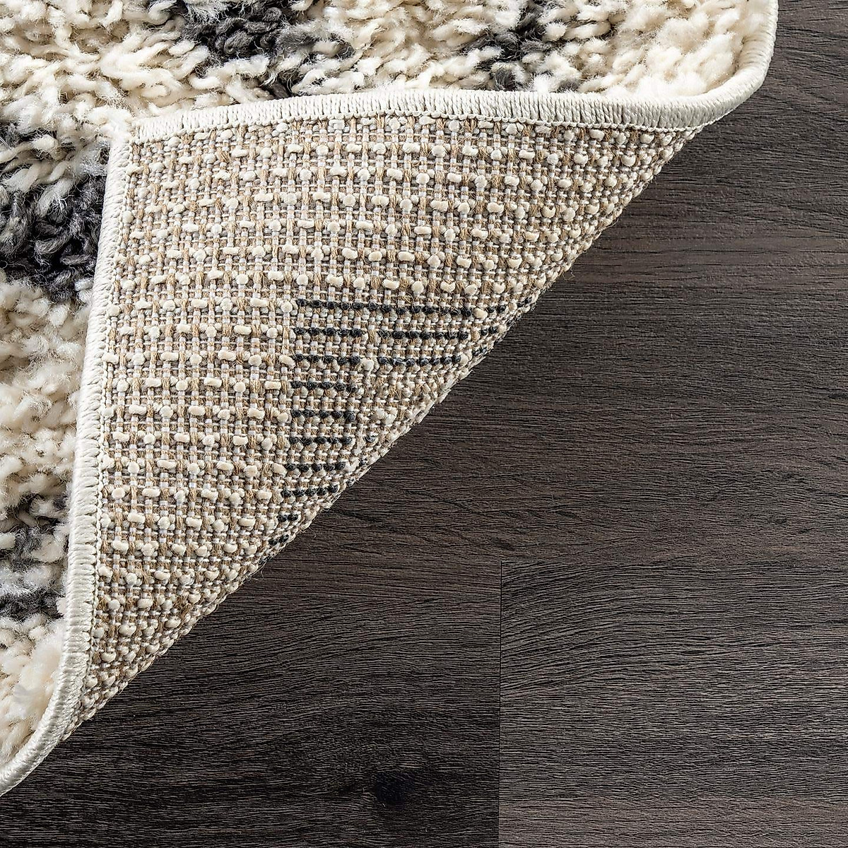 nuLOOM Mira Moroccan Diamond Plush Soft Shag Area Rug, 6' Round, Off-white