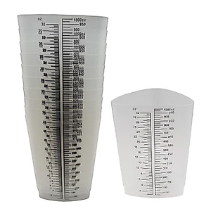 32 oz Graduated Plastic Triangular Container Three-Sided Beaker for Measuring and Mixing (Pack of 20)